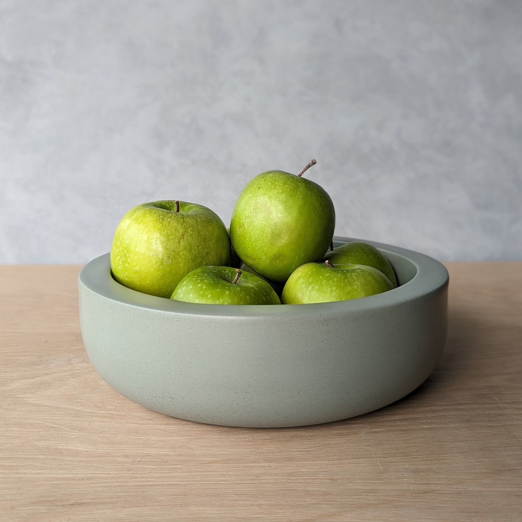 9" Heavy Concrete Fruit Bowl – j.bird artisan concrete